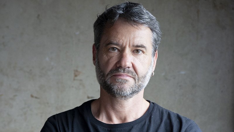 Franck Bouysse o la baixada als inferns del món rural - El Temps